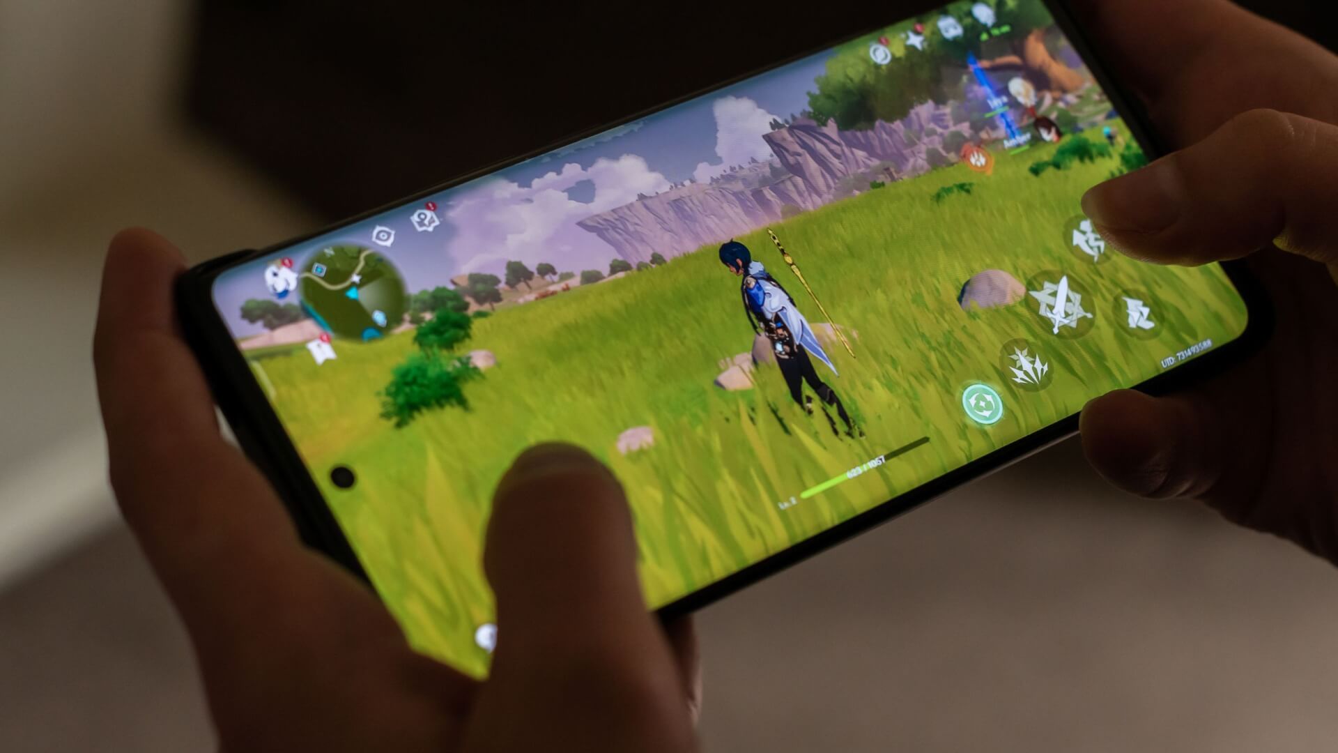 Vivo X80 Pro Review: A Device With Powerful Cameras and a Snapdragon 8 ...