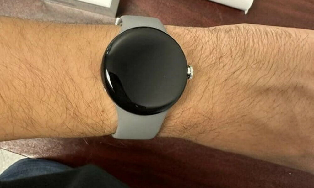 New Leak Shows the Google Pixel Watch Side-by-side with Apple Watch ...