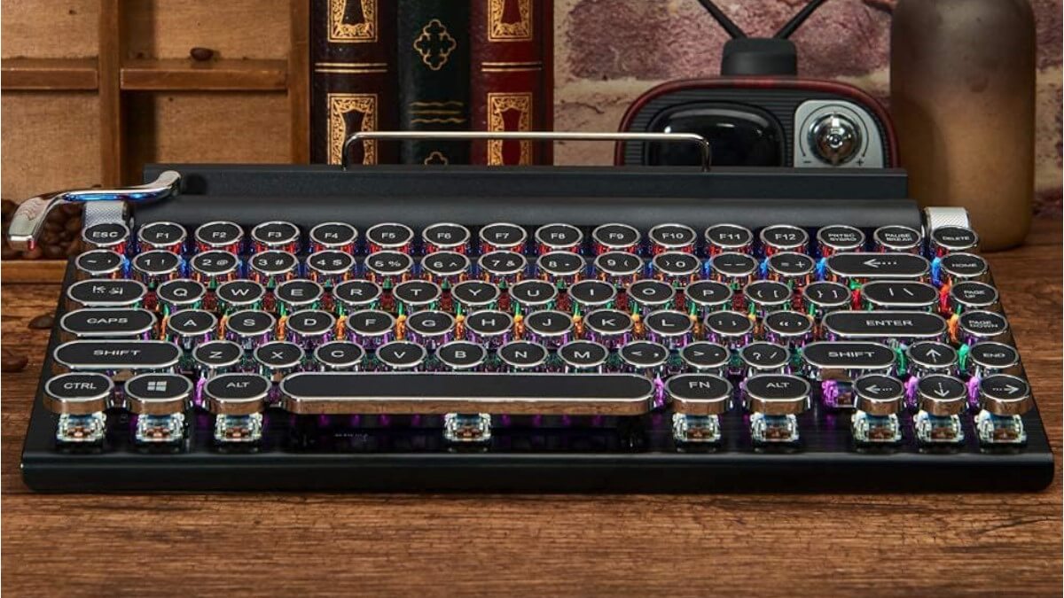 Why a Typewriter Keyboard Is The Best Thing for Your Productivity
